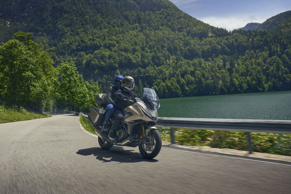 2025 Honda NT1100 Preview: Tourer Gains Electronic Suspension | Visordown